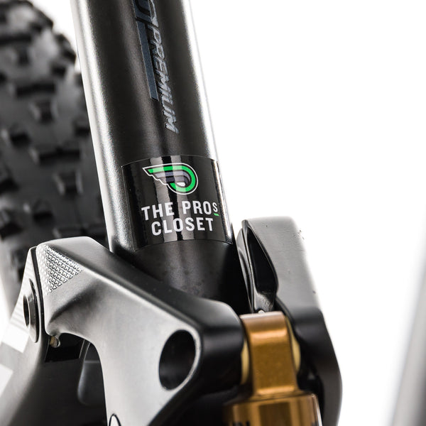 2018 Scott Spark 700 Ultimate Mountain Bike Large | The Pro's Closet ...