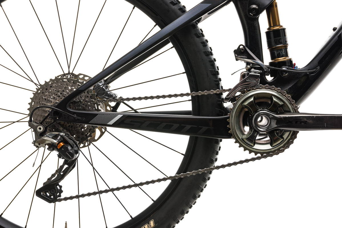 2018 Scott Spark 700 Ultimate Mountain Bike Large | The Pro's Closet ...