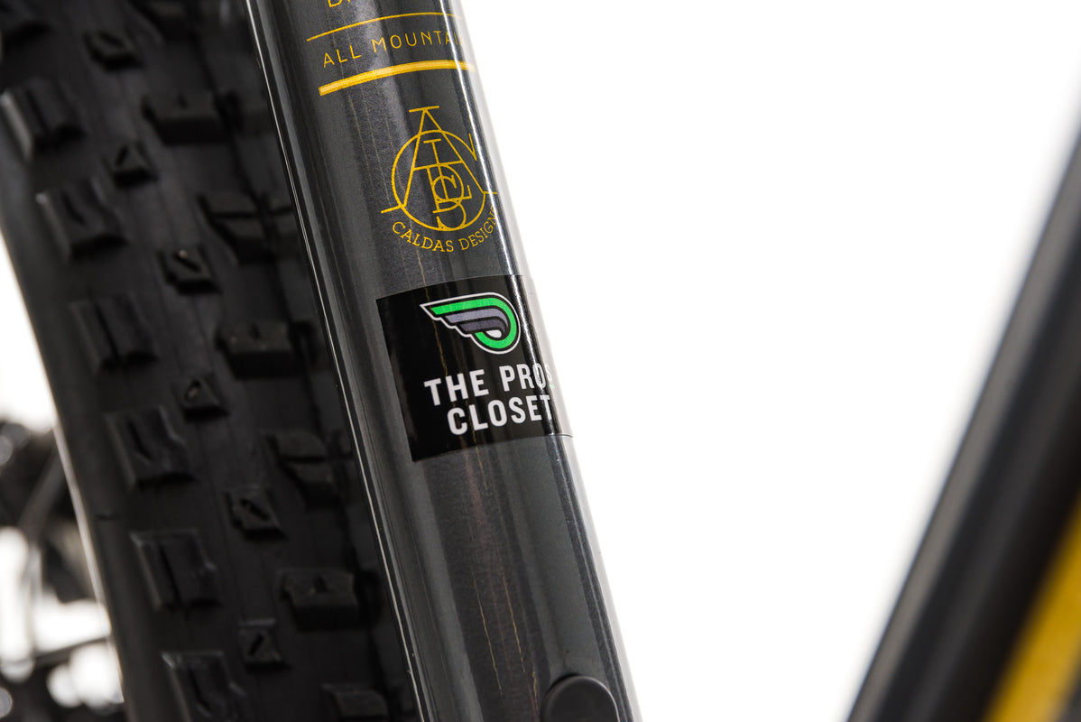Commencal Meta HT AM Essential Mountain Bike - 2019, Large | The Pro's ...