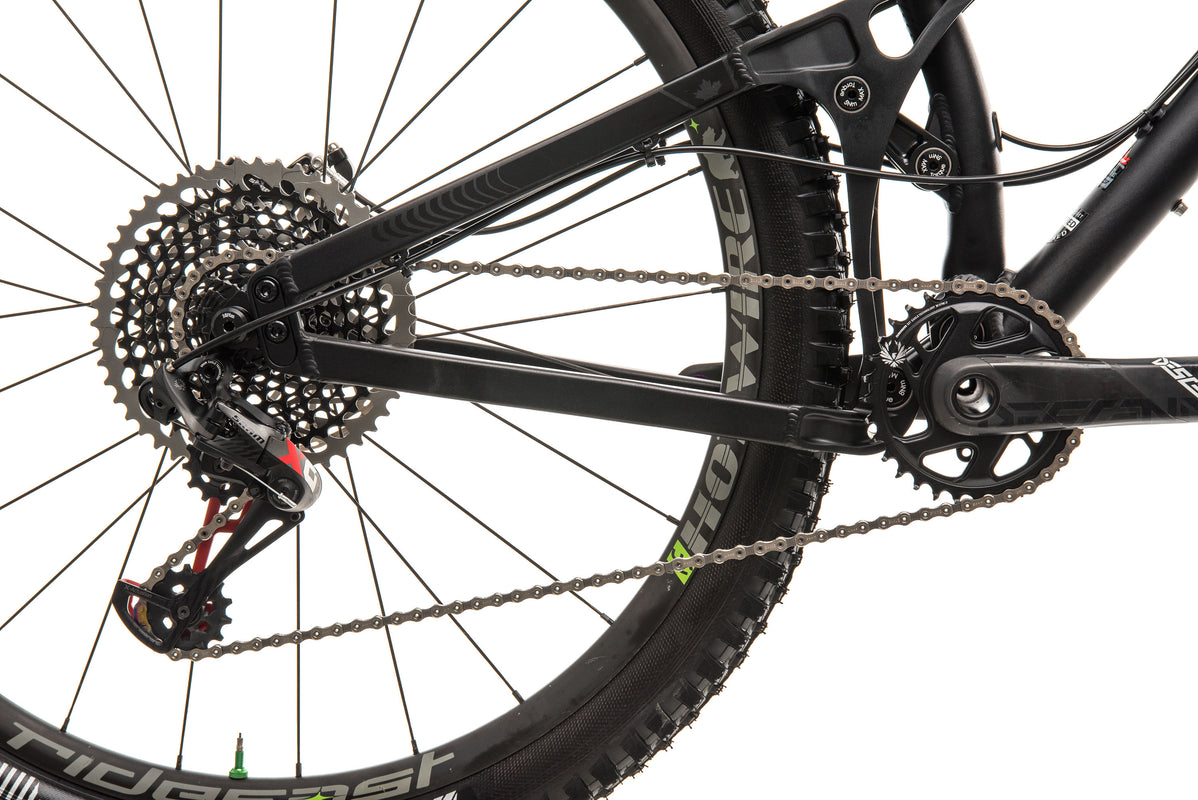 Banshee Phantom V2 Mountain Bike - 2017, Large | The Pro's Closet – The ...