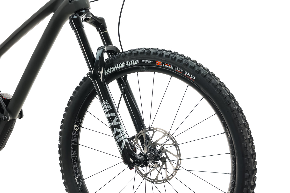 Evil Offering V2 X01 Hydra Mountain Bike 2022, Medium | Weight, Price ...