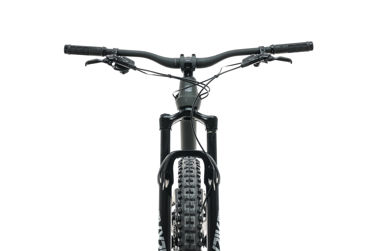 Evil Offering V2 X01 Hydra Mountain Bike 2022, Medium | Weight, Price ...
