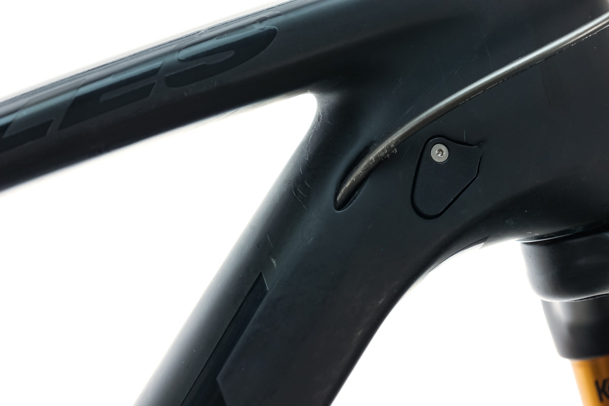 Pivot Les 27.5 Mountain Bike - 2017, Medium | The Pro's Closet – The ...