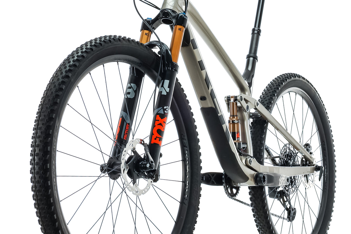 Trek Top Fuel Mountain Bike - 2021, Med/Large | The Pro's Closet