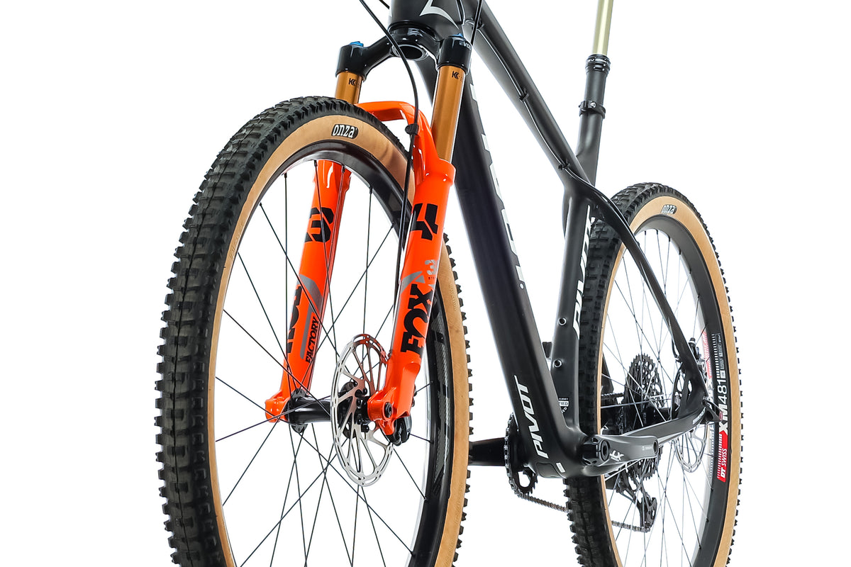 Pivot LES Mountain Bike - 2015, X-Large | The Pro's Closet
