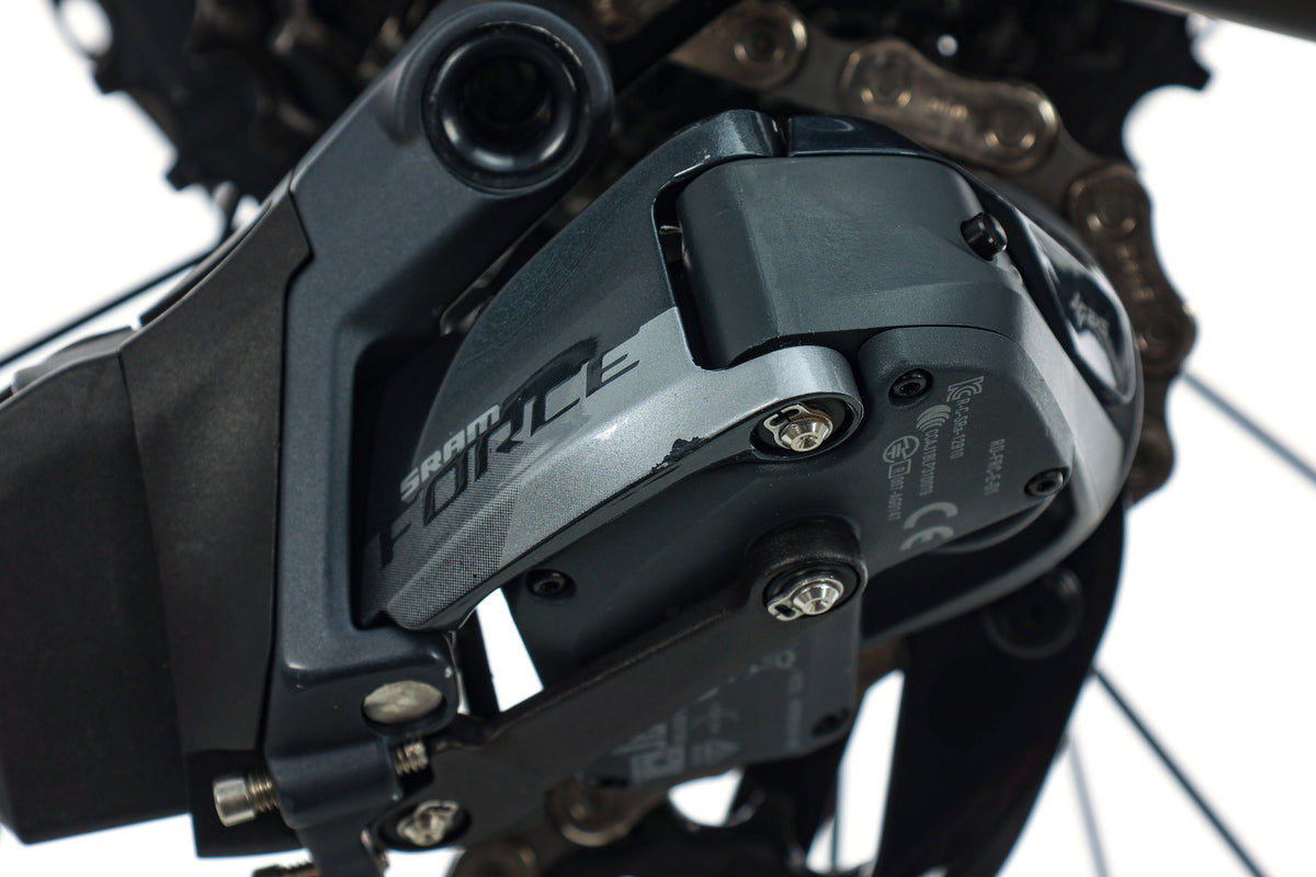 Scott Addict SE Road Bike - 2021, X-Small | Weight, Price, Specs ...