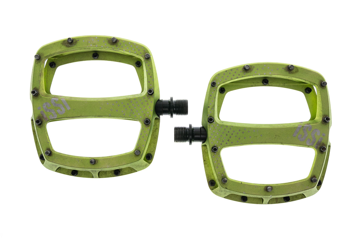 iSSi Stomp Pedals Platform Green | The Pro's Closet