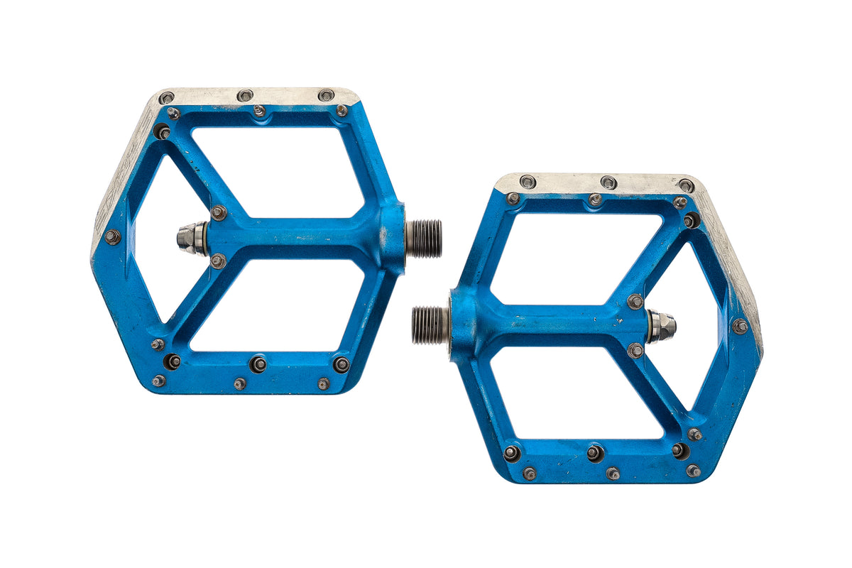 Spank Spike Pedals Platforms Blue | The Pro's Closet