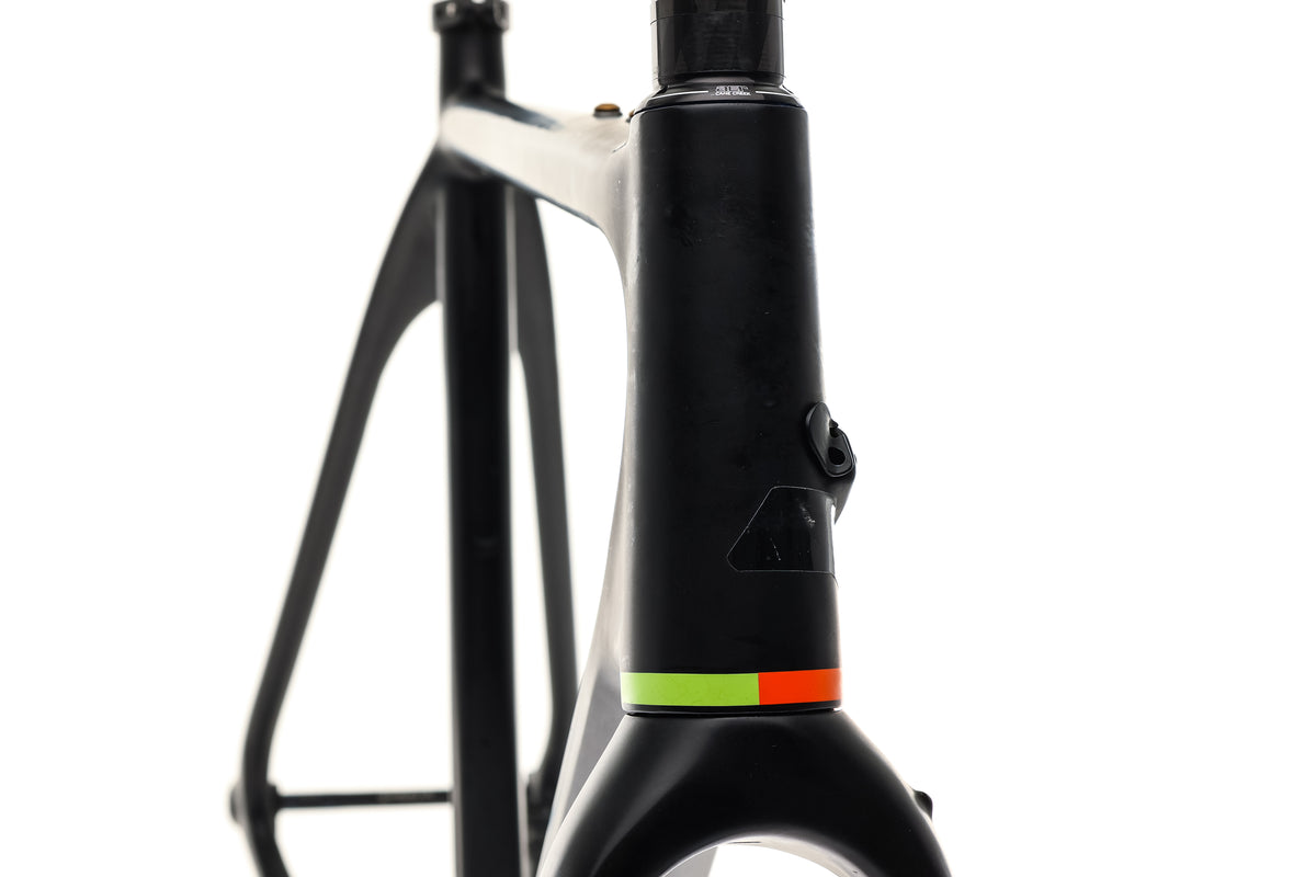 OPEN U.P.P.E.R. Large Frameset | The Pro's Closet