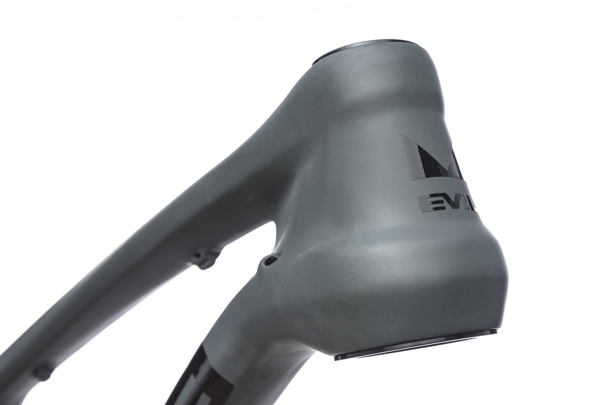 Evil The Calling Medium Frame | The Pro's Closet