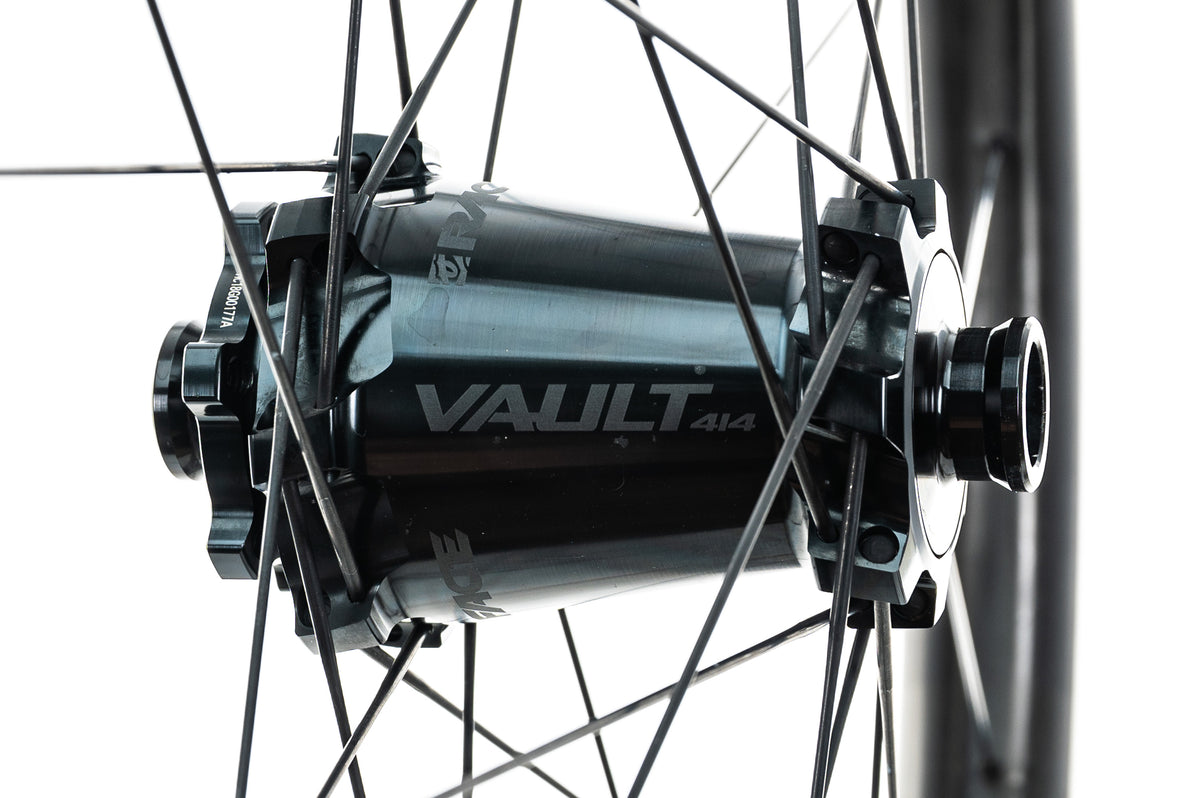 Race Face Next R 31 Carbon Tubeless 27.5" Wheels | The Pro's Closet