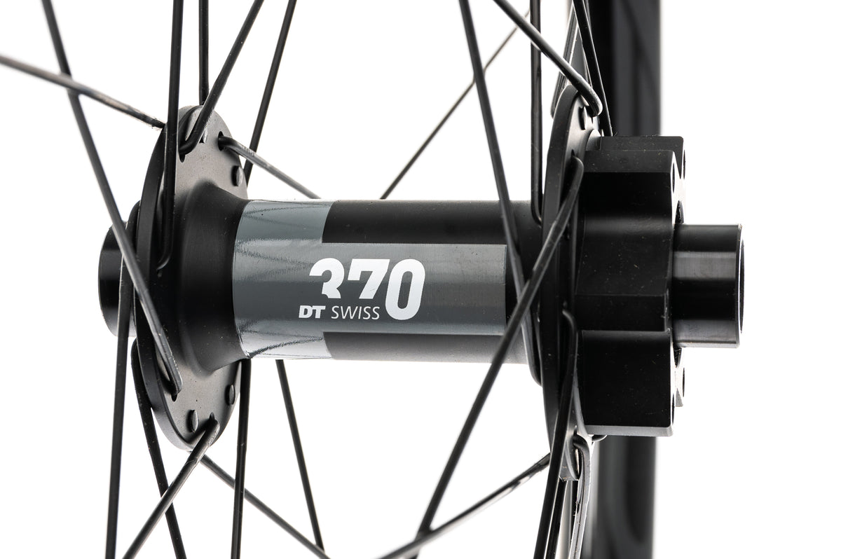 Race Face AR Offset 27 Boost Aluminum Tubeless 2 | The Pro's Closet