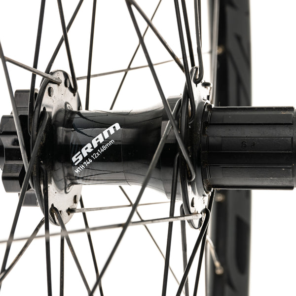 Race Face AR 30 Offset Boost Aluminum Tubeless 2 | The Pro's Closet