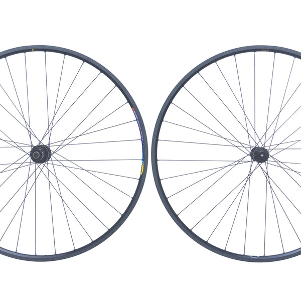 DT Swiss 240 HuGI 700c Wheelset | The Pro's Closet