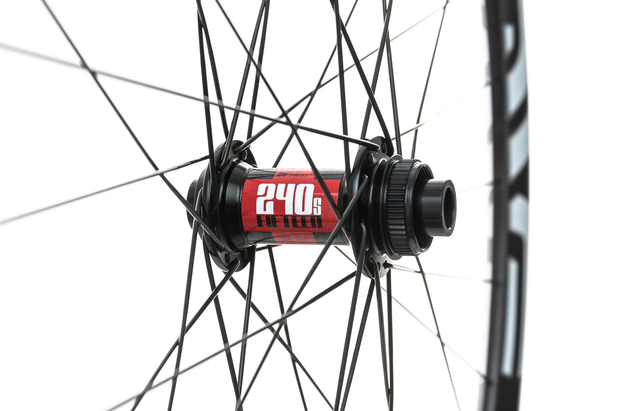 ENVE XC Carbon Tubeless 700c Wheelset | The Pro's Closet