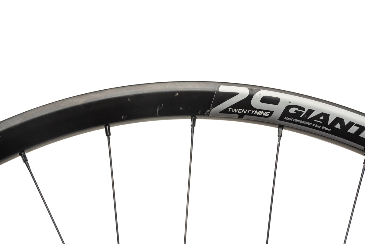 Giant XCR 1 Carbon Tubeless 29" Wheelset | The Pro's Closet