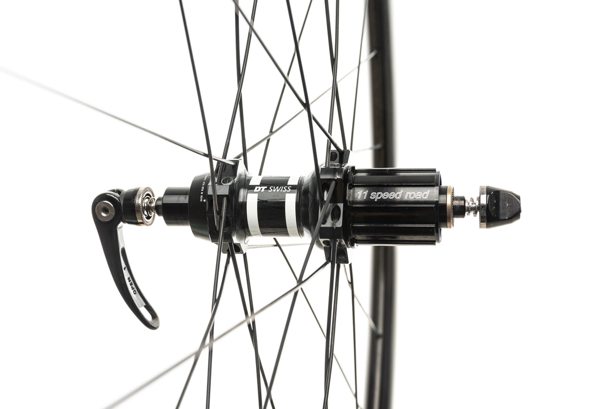 Revin R Thirty Five Carbon Tubeless 700c Wheelse | The Pro's Closet