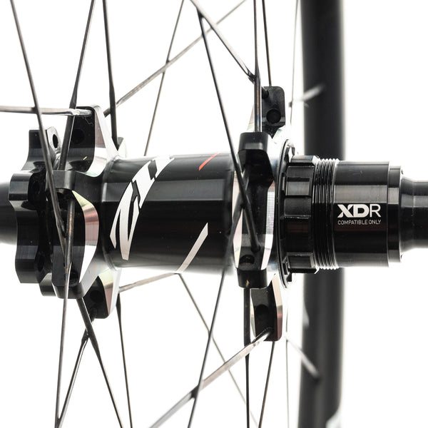 Zipp 30 Course Disc Aluminum Tubeless 700c Wheel | The Pro's Closet