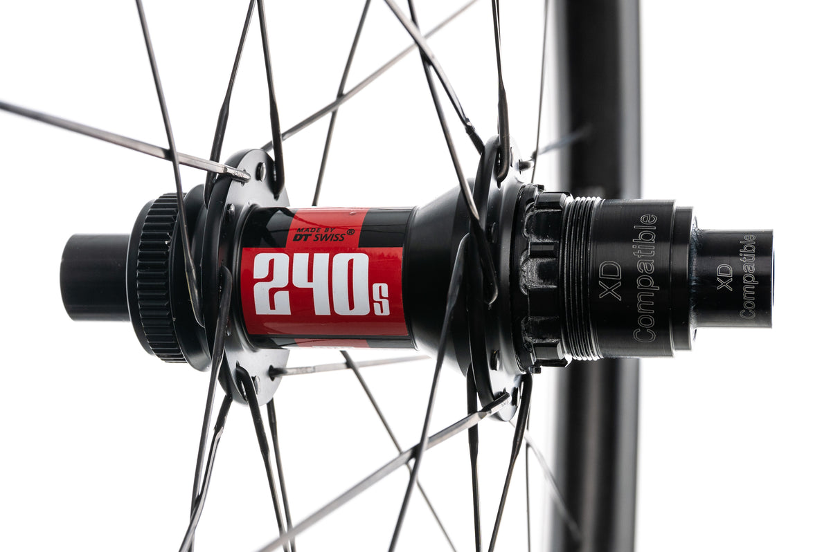 Enve G27 Carbon Tubeless 650b Wheelset | The Pro's Closet