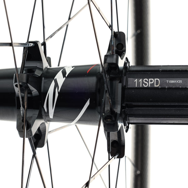 Zipp 202 Carbon Tubular 700c Wheelset | The Pro's Closet