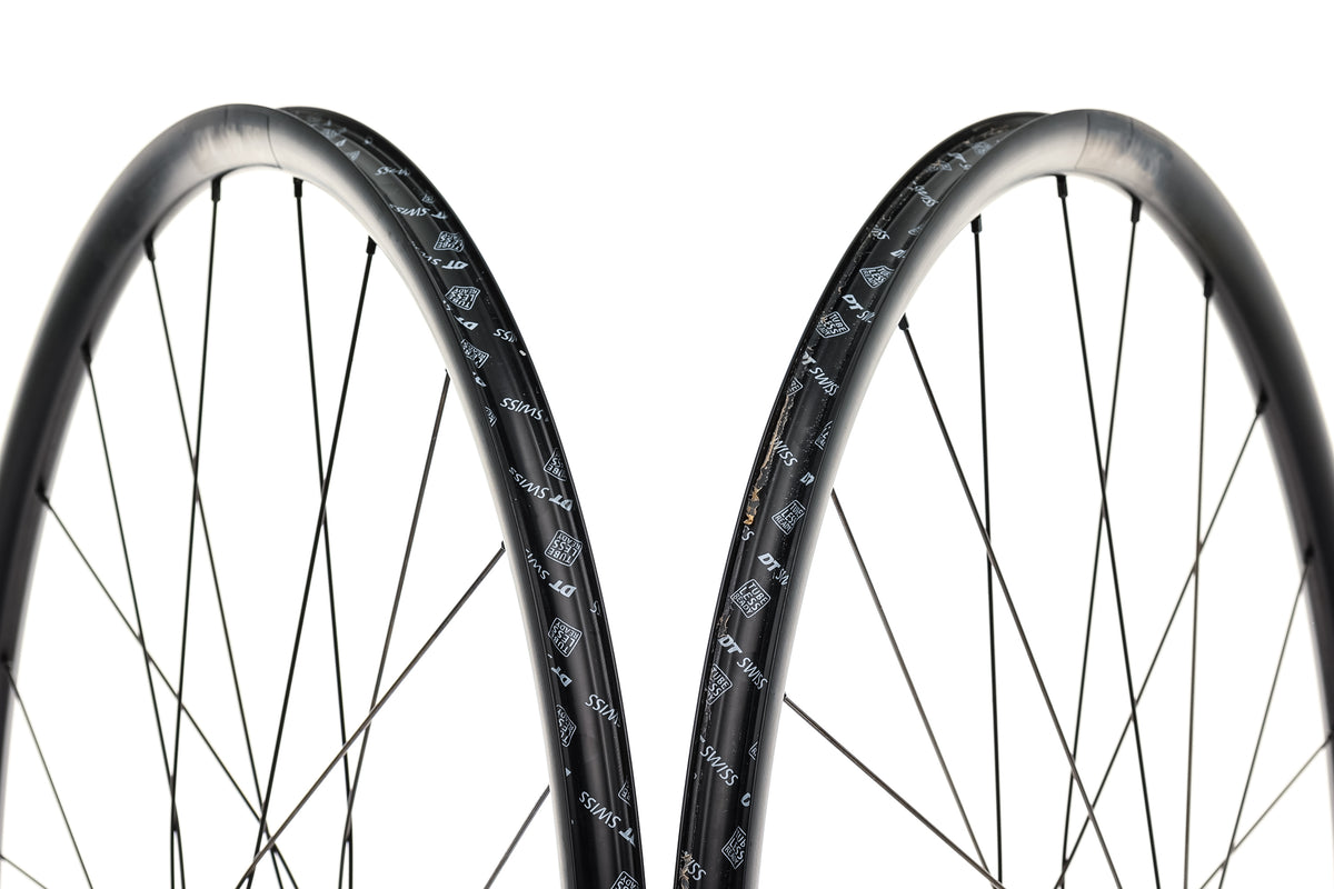 DT Swiss R470 Aluminum Tubeless 700c Wheelset | The Pro's Closet