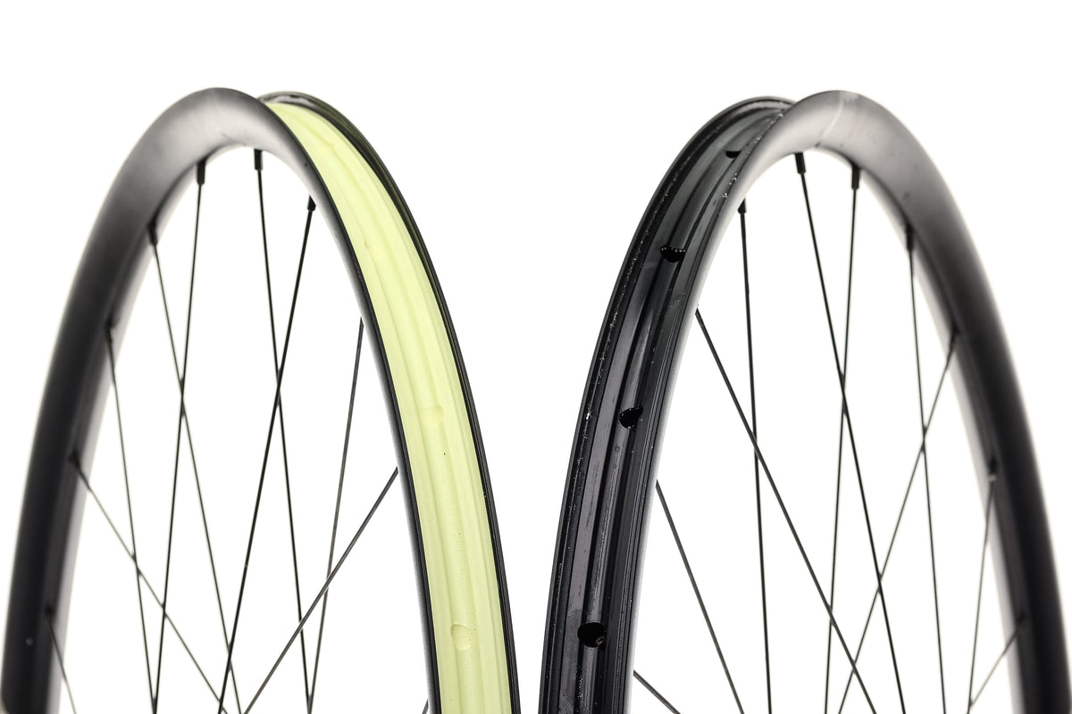Mercury G1 Disc Aluminum Tubeless 700c Wheelset | The Pro's Closet