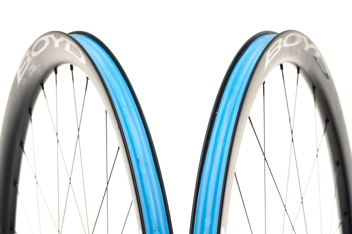 Boyd Cycling Pinnacle Disc Carbon Tubeless 700c | The Pro's Closet