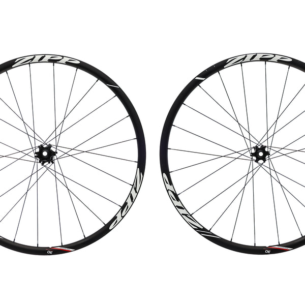 ZIPP 30 Course Aluminum Tubeless 700c Wheelset | The Pro's Closet