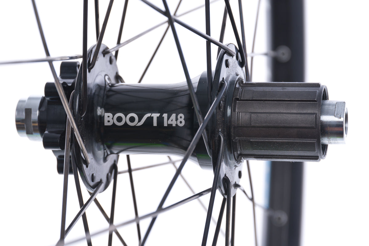 Sun Ringle Helix TR 29 Aluminum Clincher 27.5" W | The Pro's Closet
